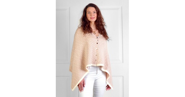 Diamond pattern button shawl