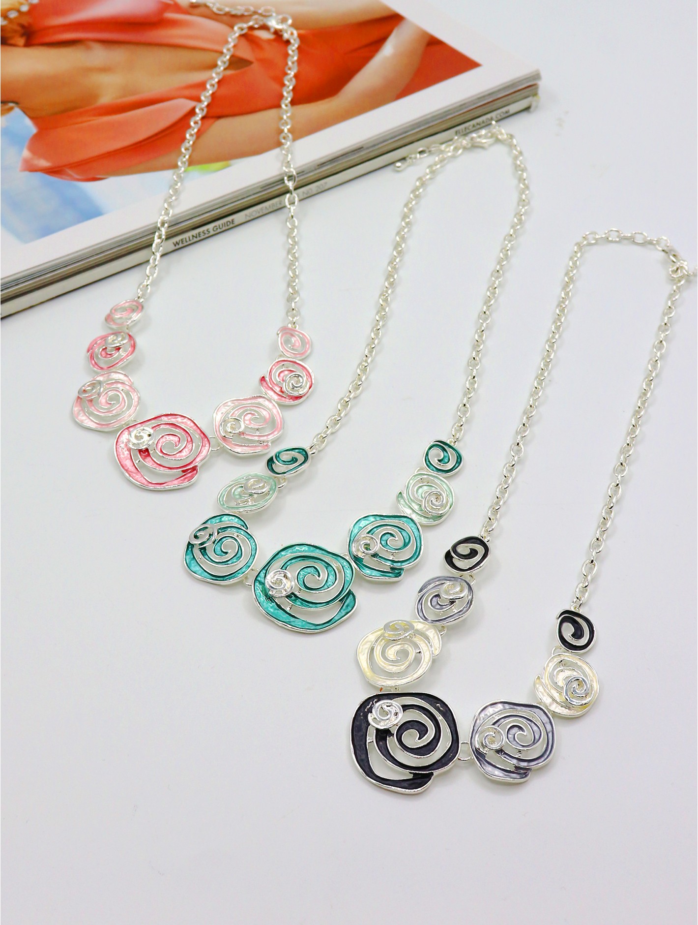 Rose Design Necklace & Earring Set