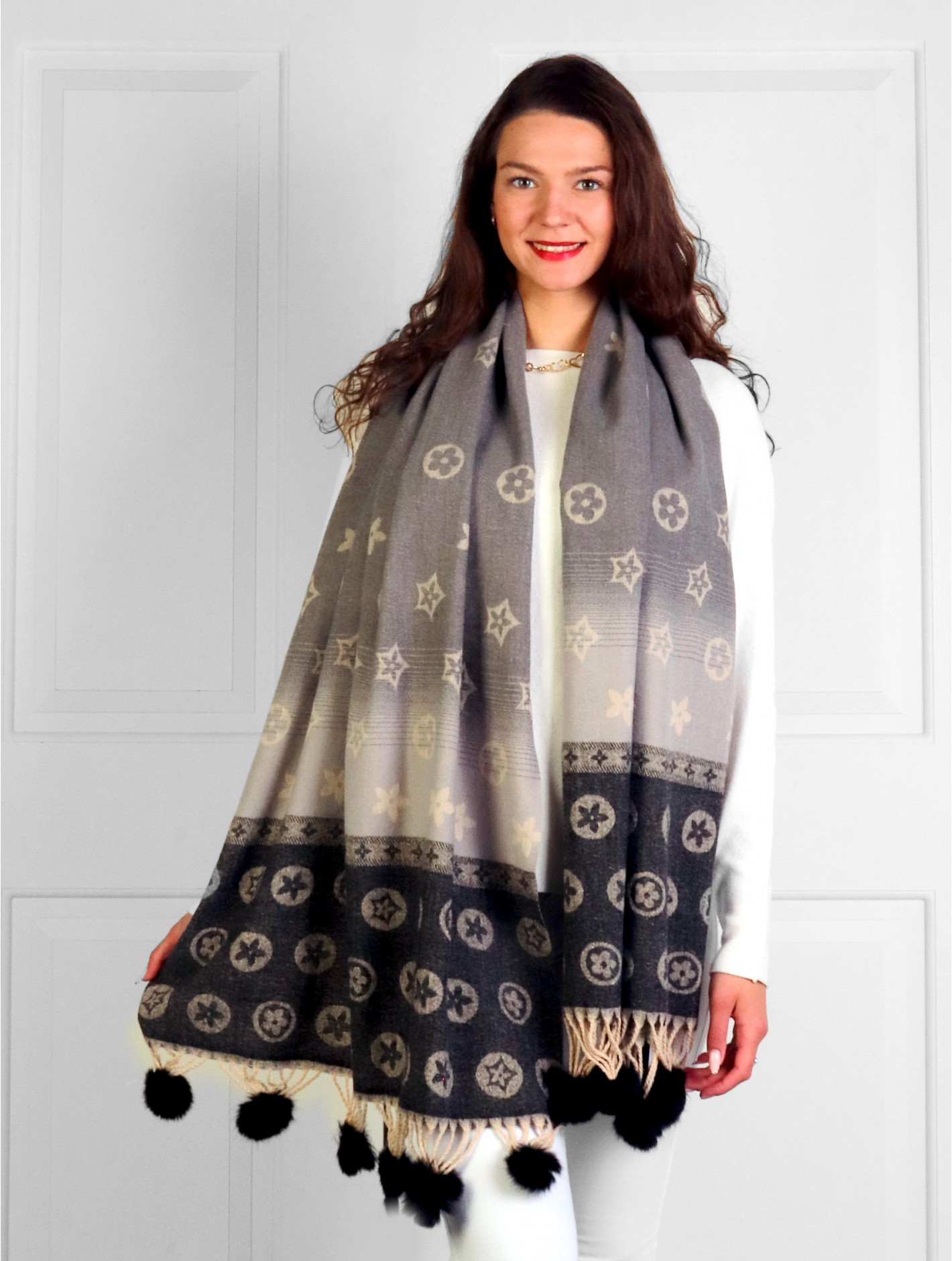 Cashmere Feeling 3-Tone Scarf with Pom pom