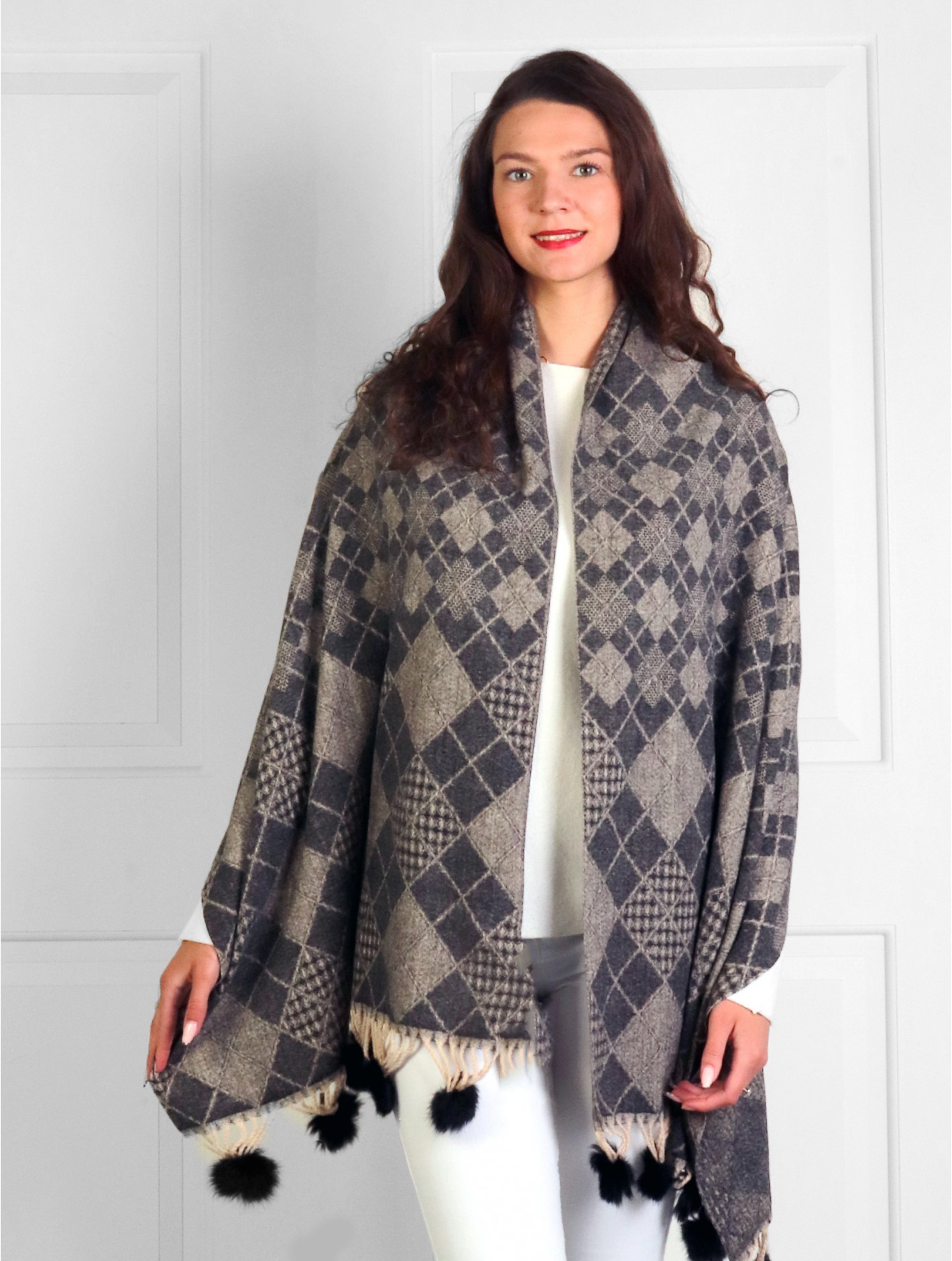 Cashmere Feeling Diamond Scarf with Pom pom