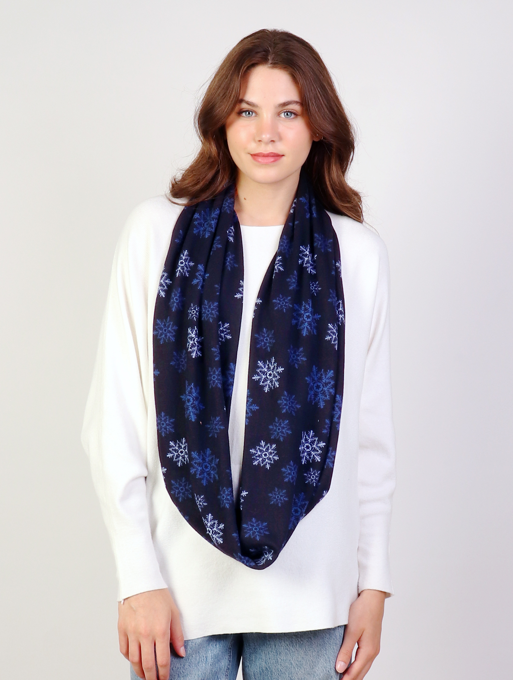 SNOW PRINT LOOP SCARF