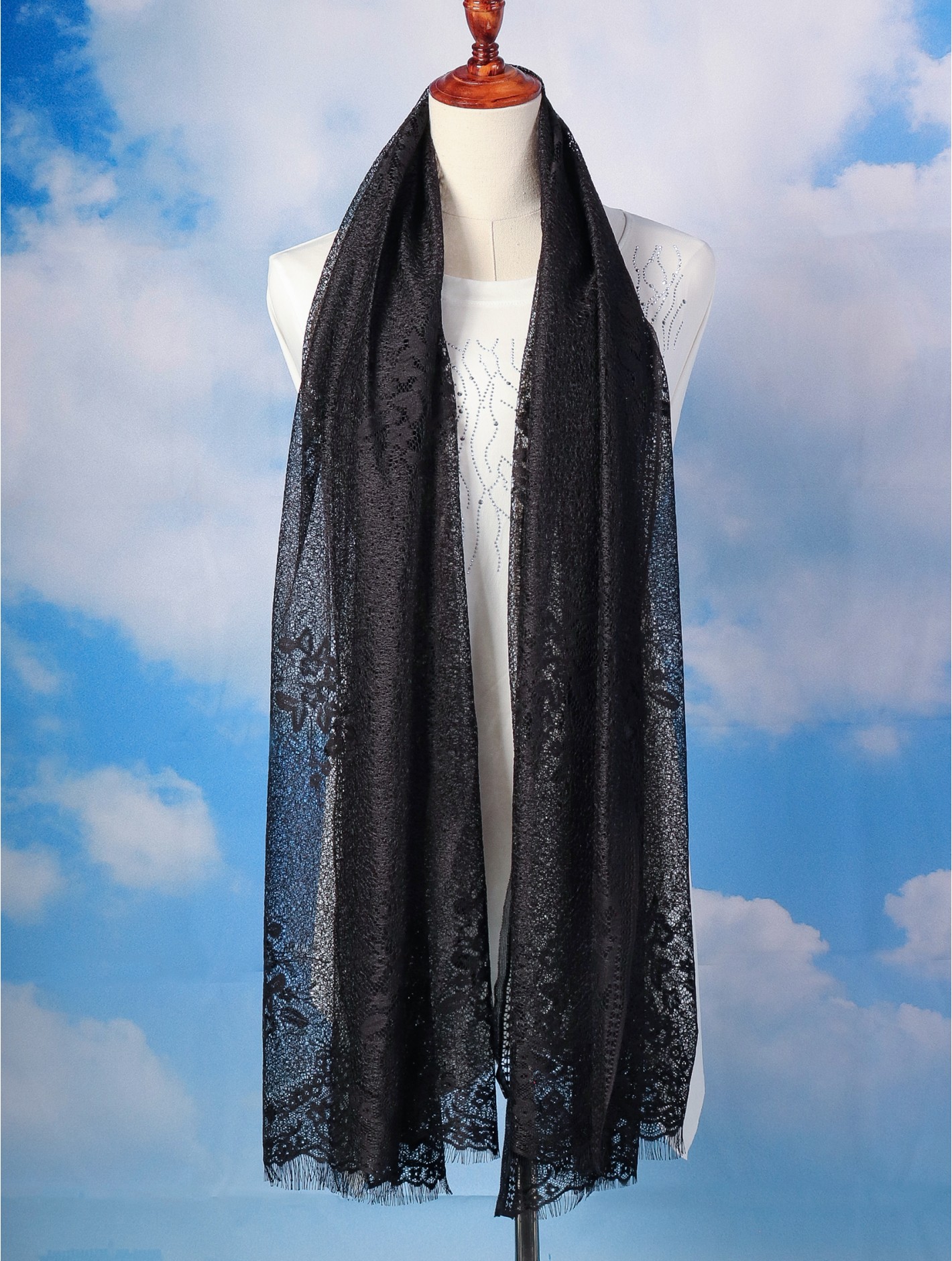 Floral Cut-Out Lace Design Scarf